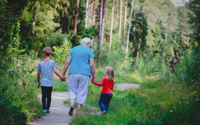 Why You Should Encourage Your Kids To Walk In Nature - Benefits for Health