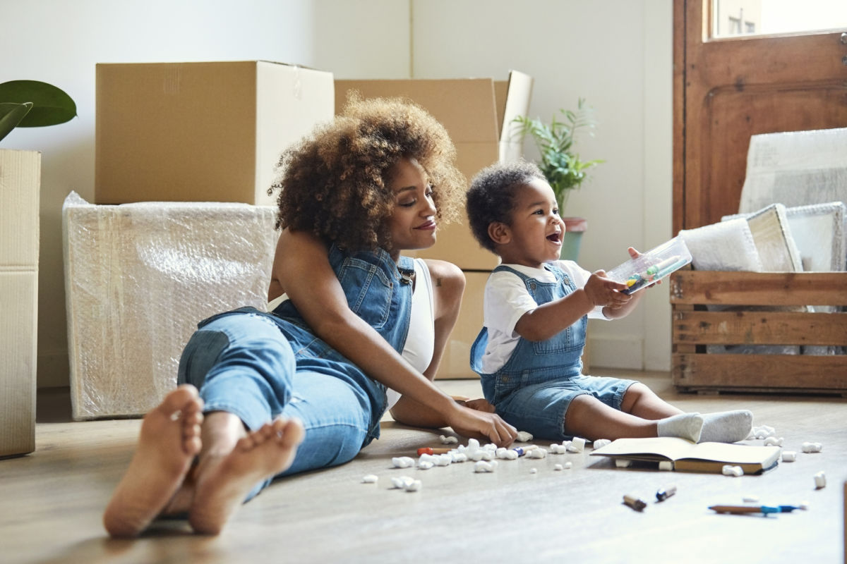 Buying A House As A Single Mom - 4 Tips & Mistakes To Avoid - Mommy B ...